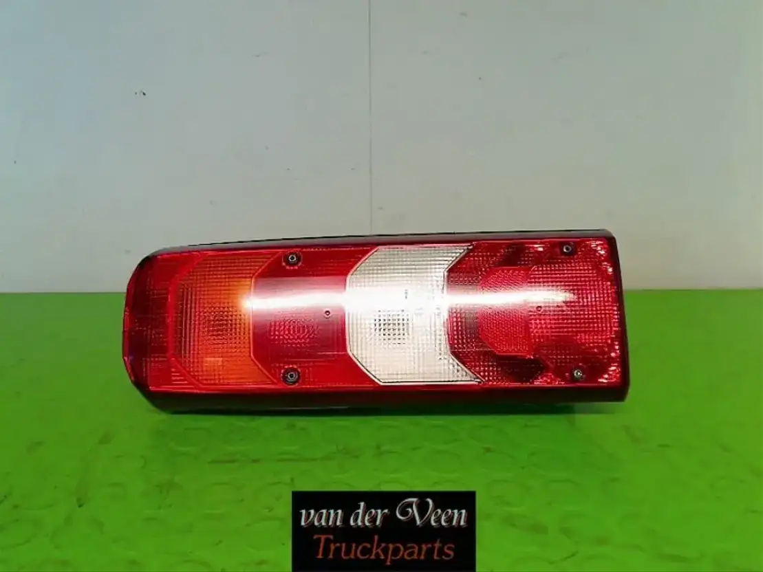 Mercedes Benz A0035441703 Achterlicht L. | Elektra vrachtwagen ...