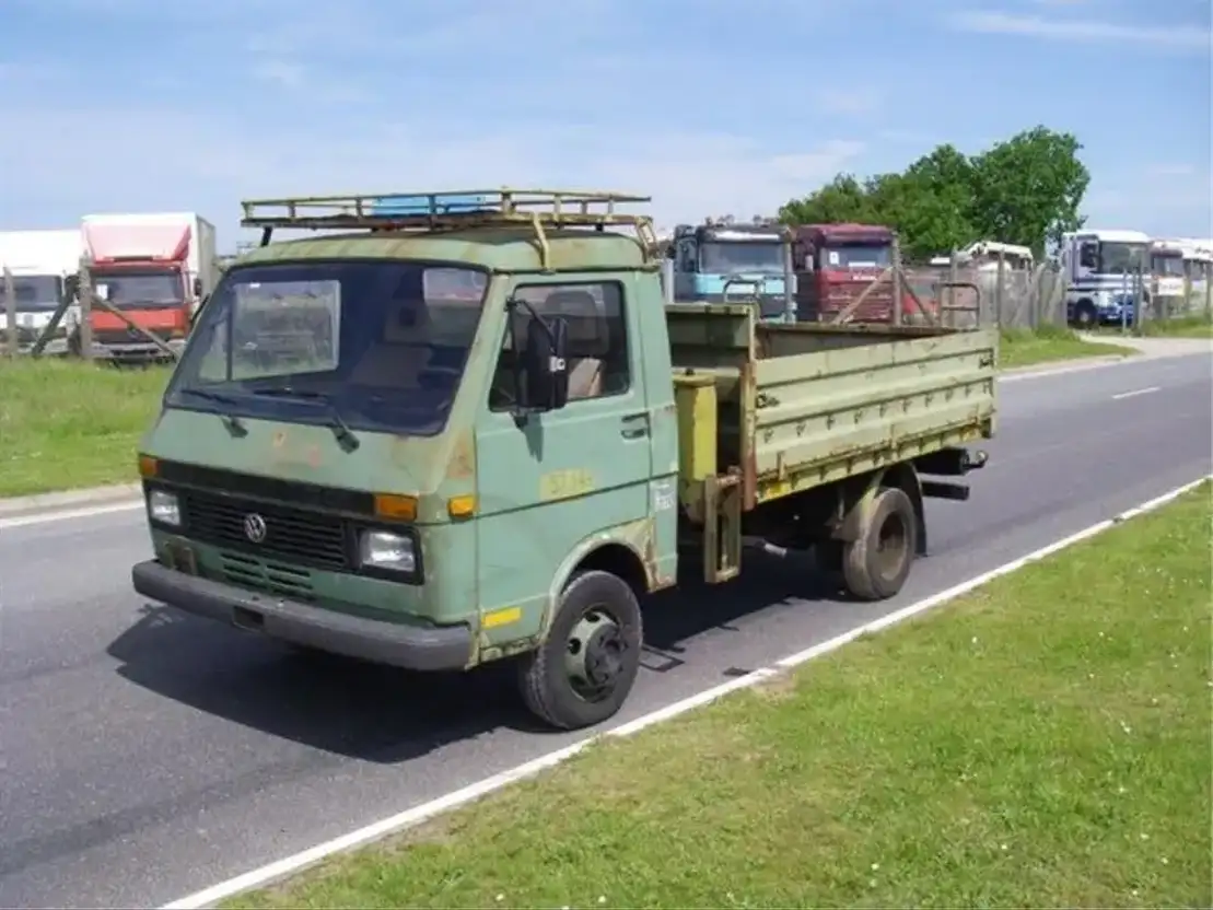 Volkswagen LT 55..... LT 55 4X2 EX-ARMY.6 CYL.ENGINE. | Platform ...