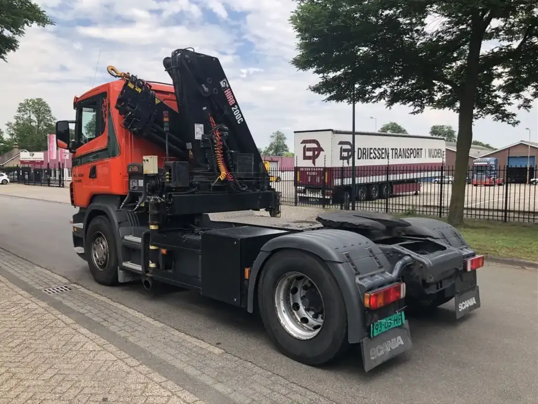 Scania Scania P380 met Hiab 200c | Overige trekkers - TrucksNL