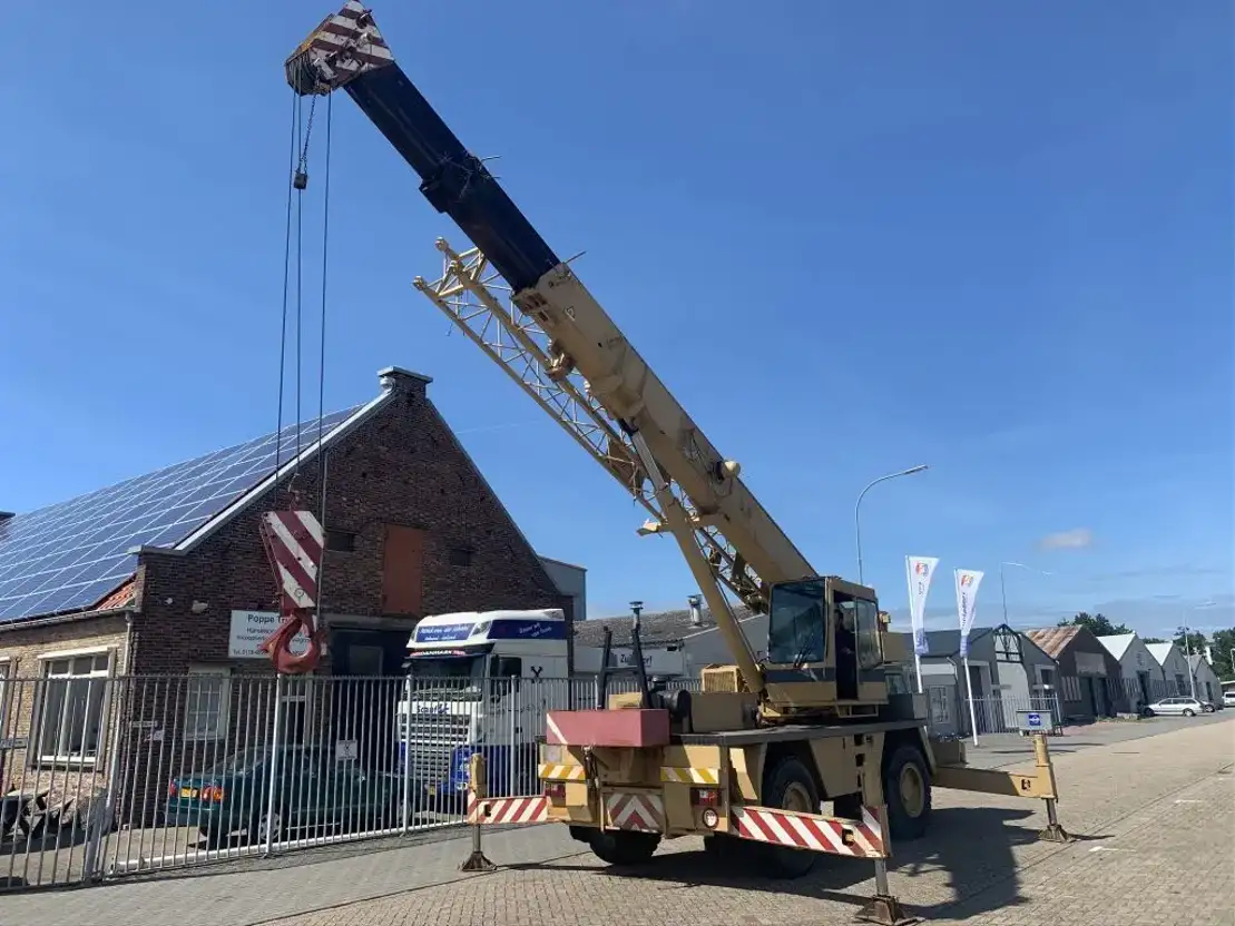 Kranen kopen - gebruikt en nieuw - TrucksNL
