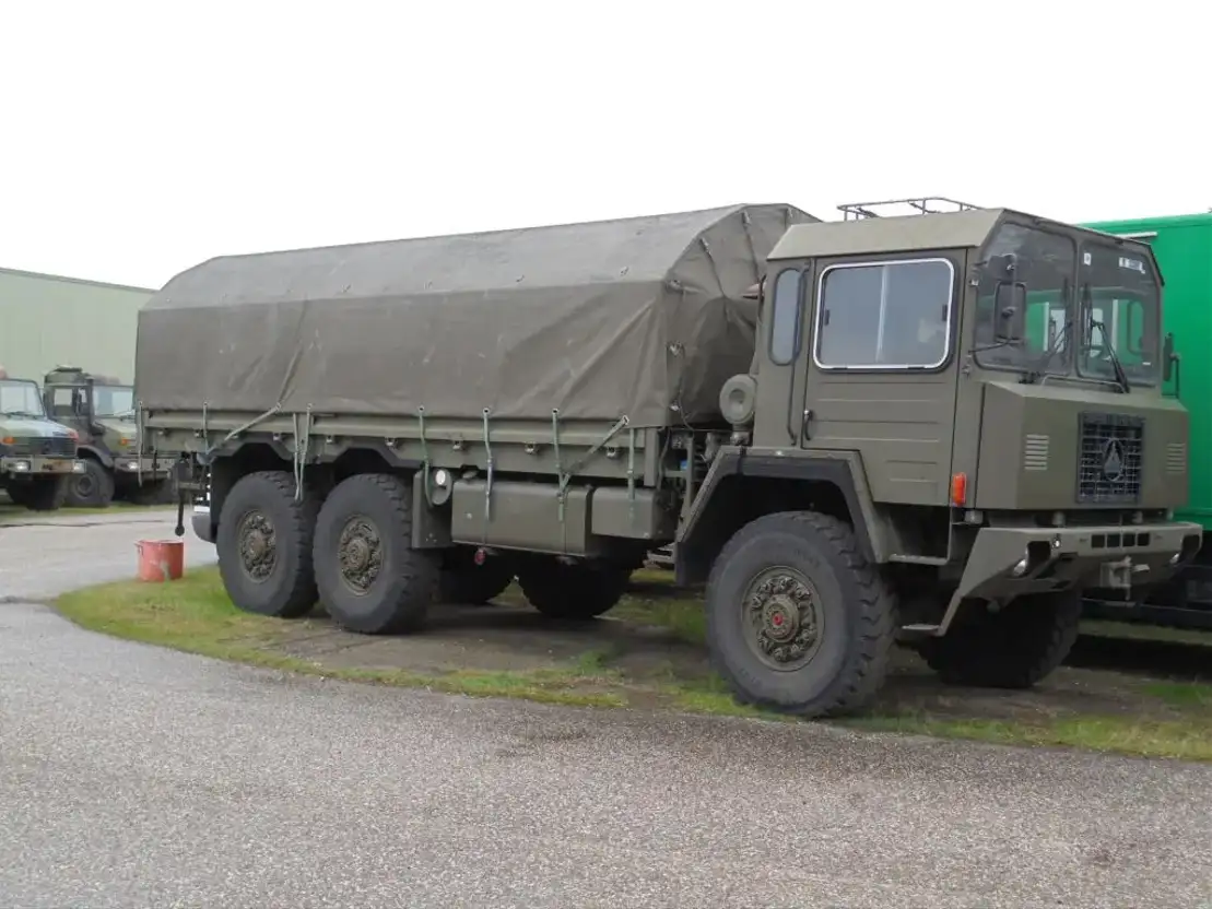 Militaire en legervoertuigen te koop - gebruikt en nieuw