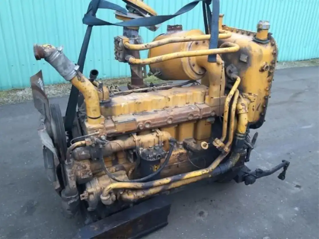 Caterpillar D6 | Motor equipment - TrucksNL