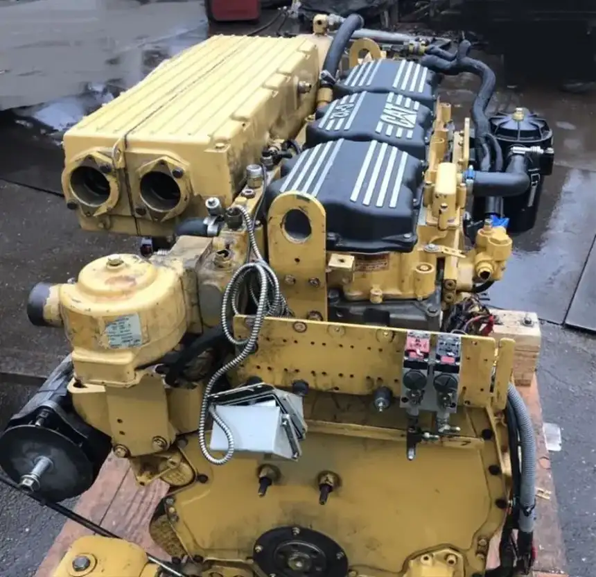 Caterpillar C12 (Marine) | Motor equipment - TrucksNL