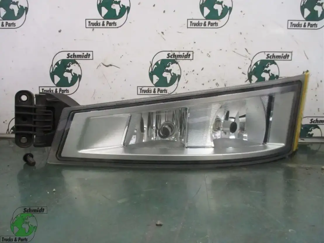 Volvo 84186279 MISTLAMP FH EURO 6 | Mistlamp vrachtwagen onderdeel ...