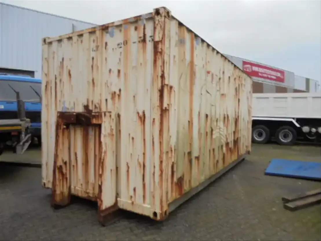 Zeecontainers kopen - gebruikt en nieuw - TrucksNL