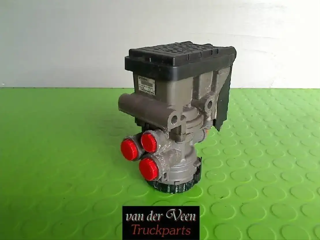 Volvo 21114974 EBS Modulator Euro 6 | Remdeel vrachtwagen onderdeel ...