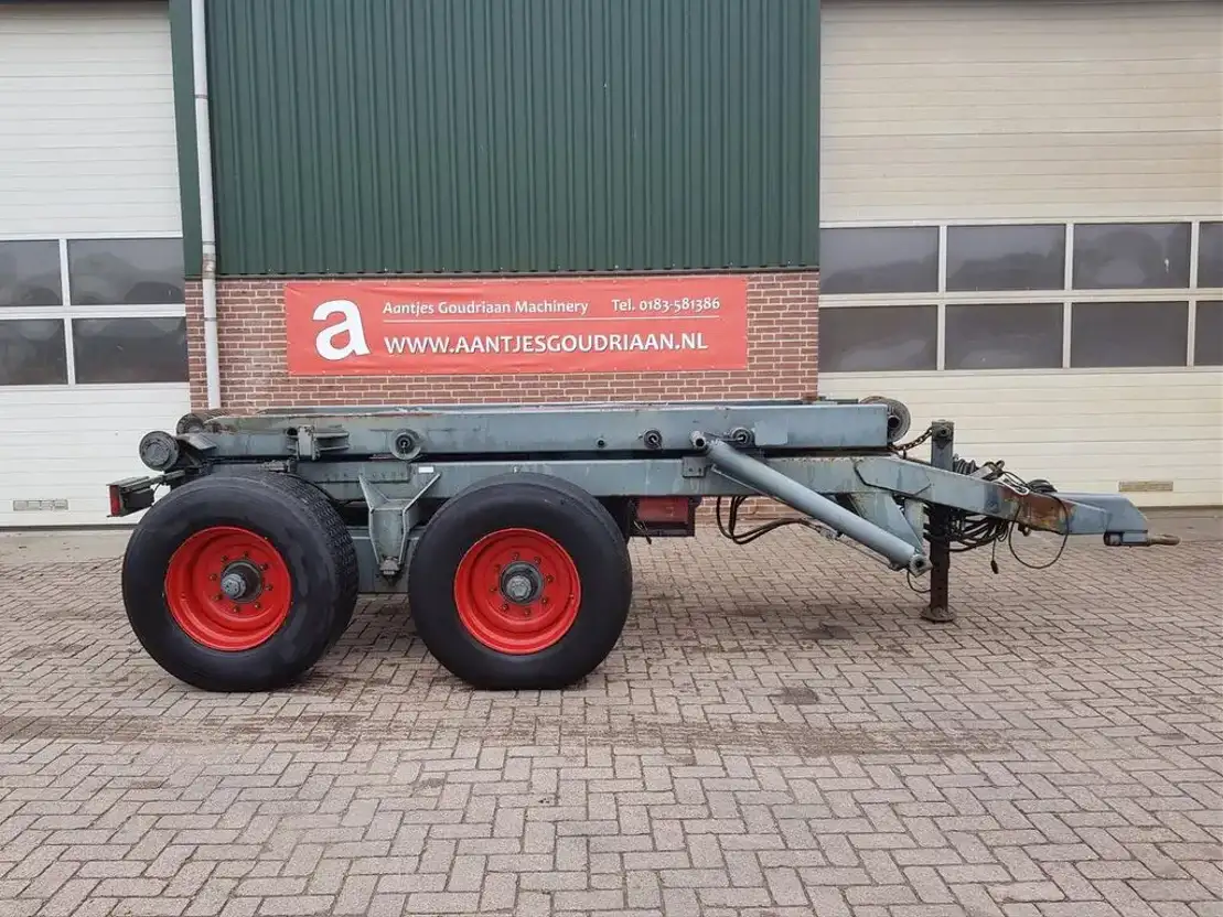 Container Chassis Aanhangers kopen - gebruikt en nieuw - TrucksNL