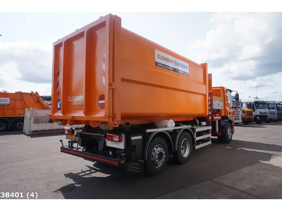 DAF CF 300 FAN Zijlader | Vuilniswagen vrachtwagen - TrucksNL