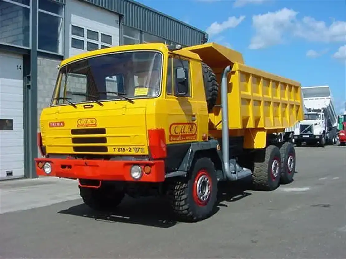 Tatra T 815-2 / 6x6 / V10 - UNIQUE | Kipper vrachtwagen - TrucksNL