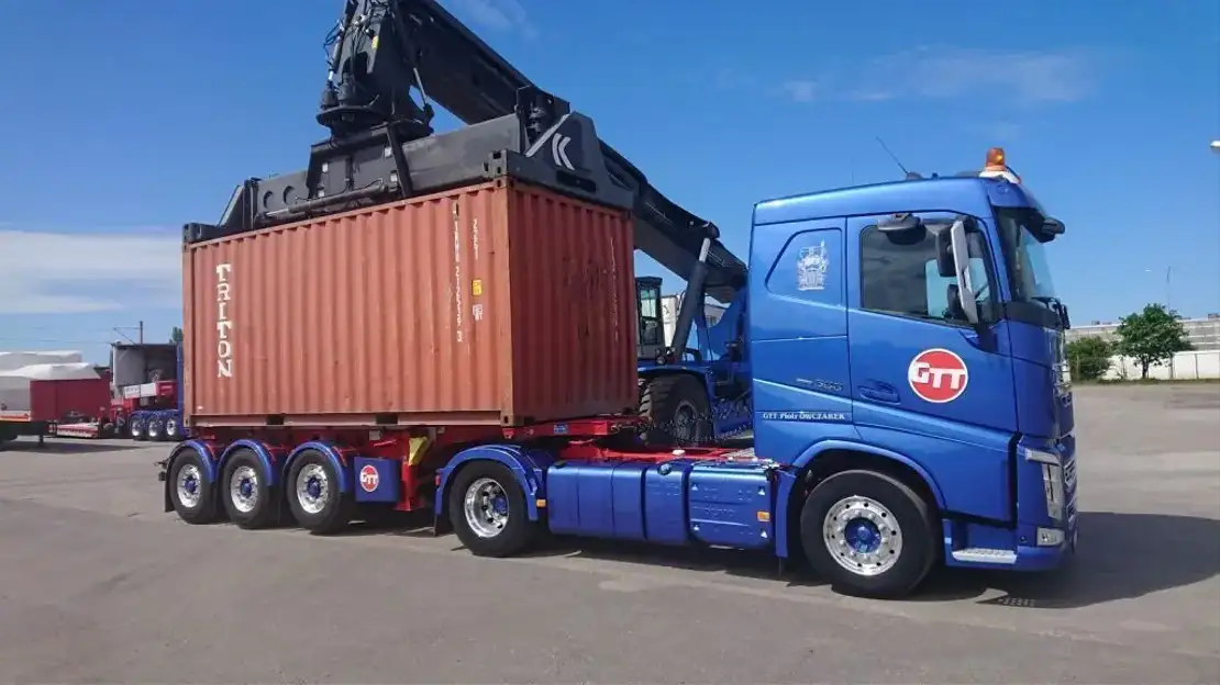 Fliegl SDS380 empty weight 2955kgs | Container chassis oplegger - TrucksNL
