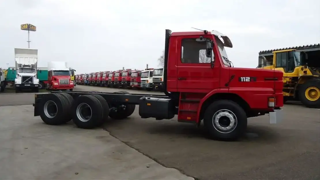 Scania T112 112 E - 6x4 | Chassis cabine vrachtwagen - TrucksNL