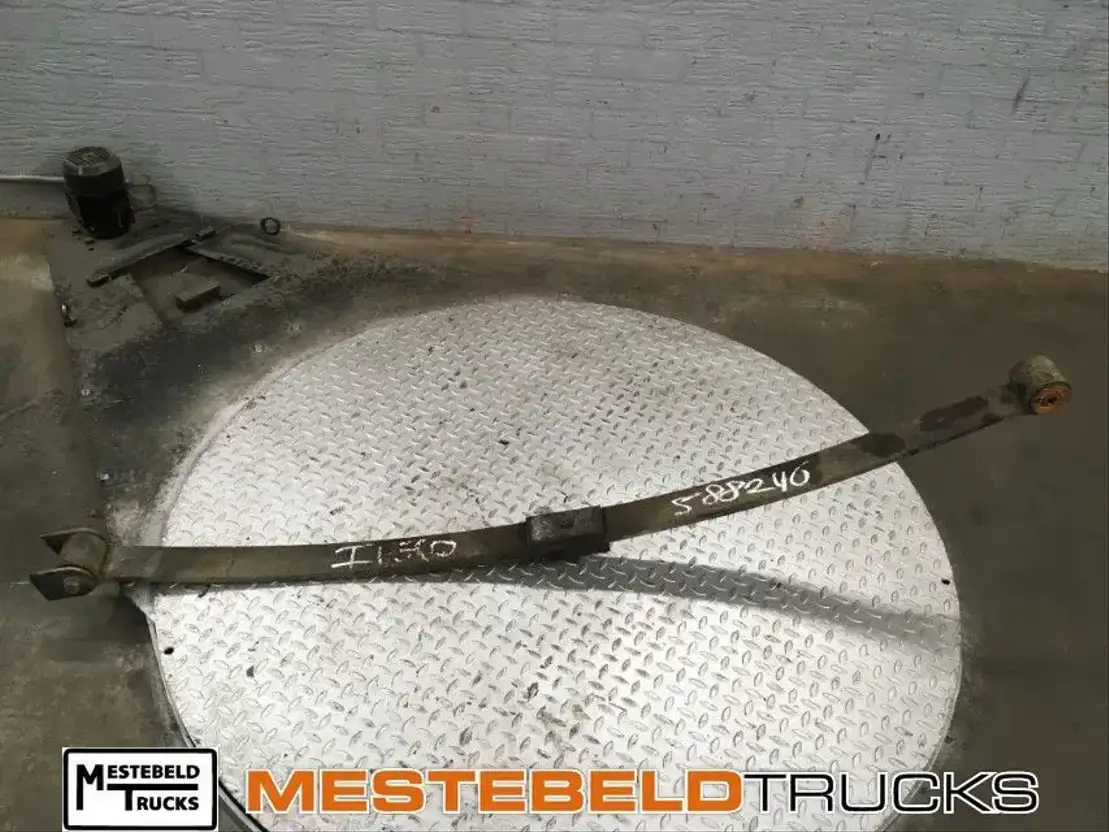 Iveco Voorveer ML80E18 | Chassisdeel vrachtwagen onderdeel - TrucksNL