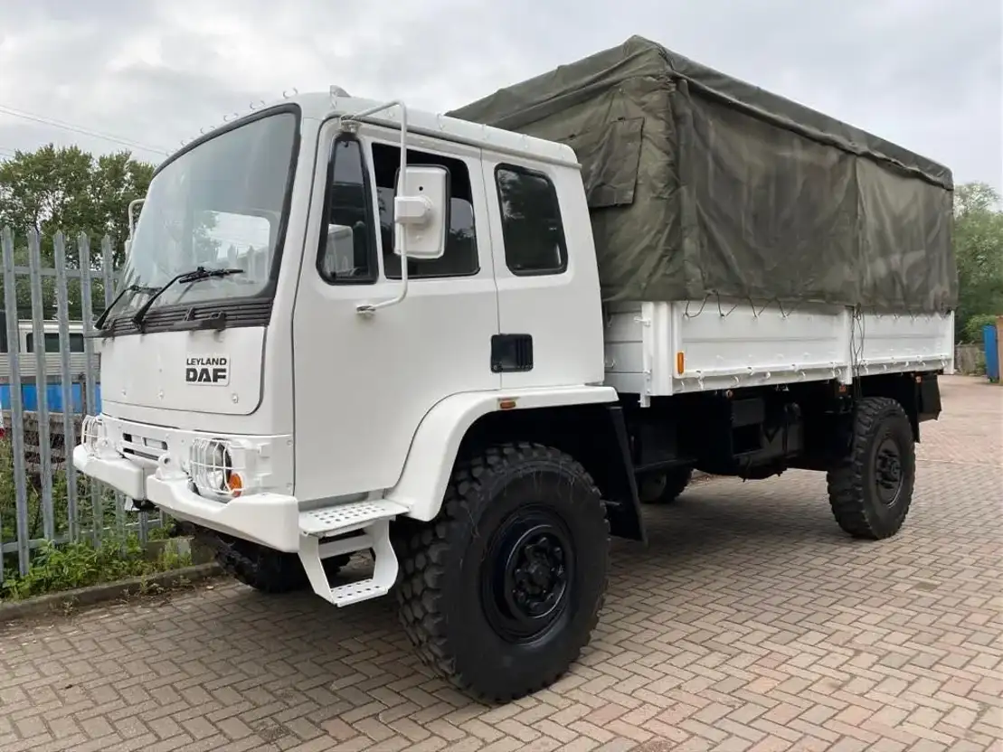 Militaire en legervoertuigen te koop - gebruikt en nieuw