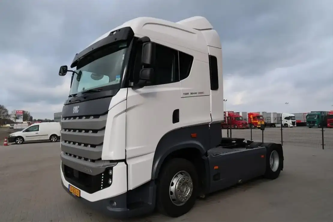 BMC Elegance Tugra TGR 1846 | Standaard trekker - TrucksNL