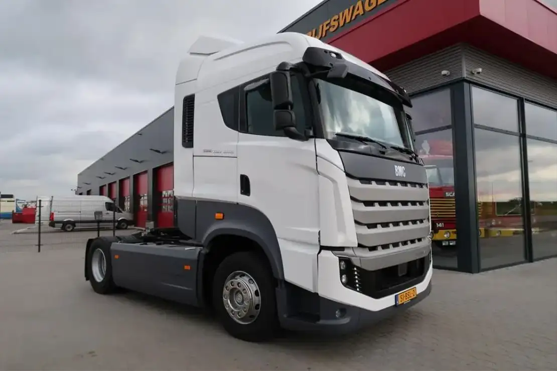 BMC Elegance Tugra TGR 1846 | Standaard trekker - TrucksNL