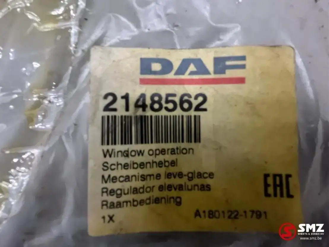 DAF Raambediening rechts DAF 2148562 | Deur vrachtwagen onderdeel ...