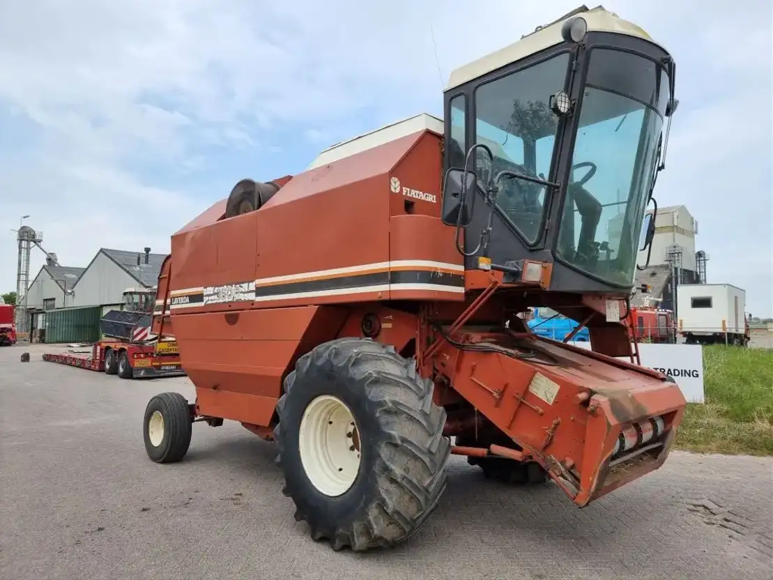 Laverda 3500 | Maaidorsers - combines - TrucksNL