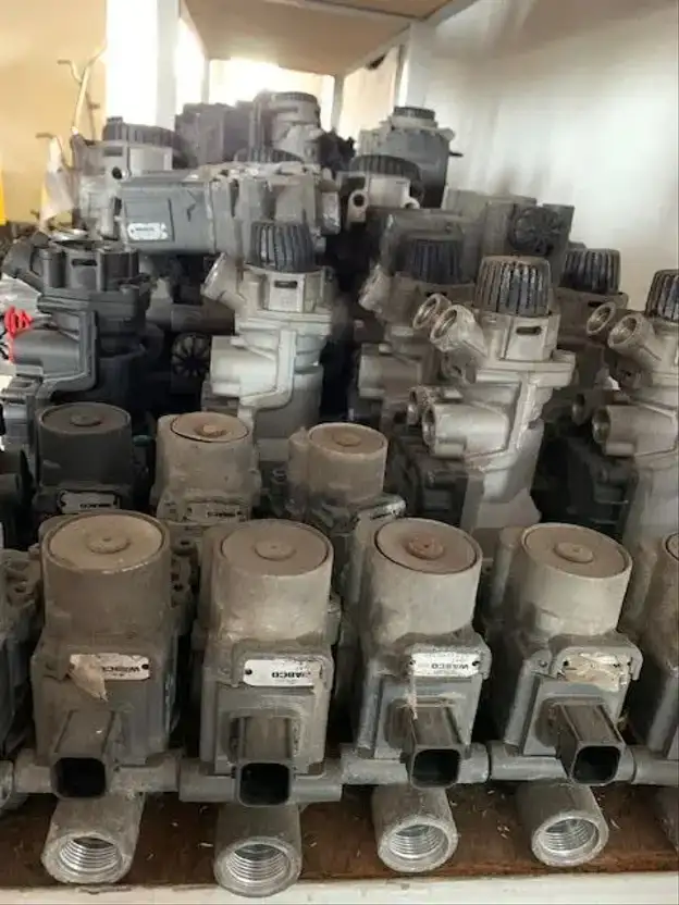 DAF XF 106 EBS valve 4802040310, 1747137 | Remsysteem vrachtwagen ...