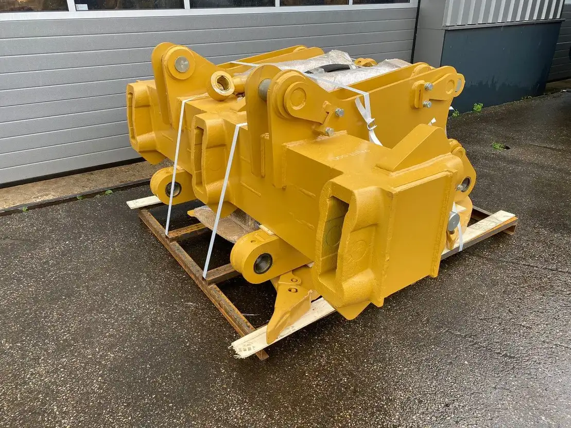 Caterpillar D8T D8R D8N Multishank Ripper (forged shanks) | Ripper ...