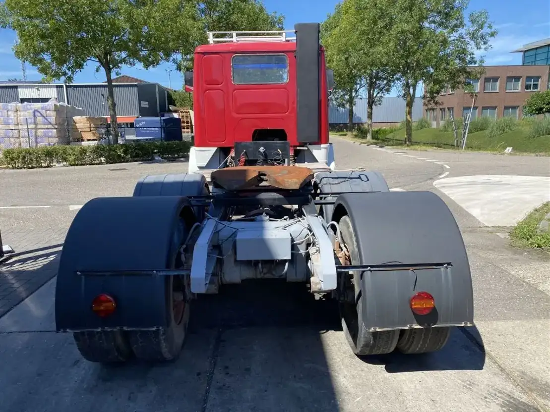Volvo F 89 6X2 - F89TURBO6 | Standaard trekker - TrucksNL