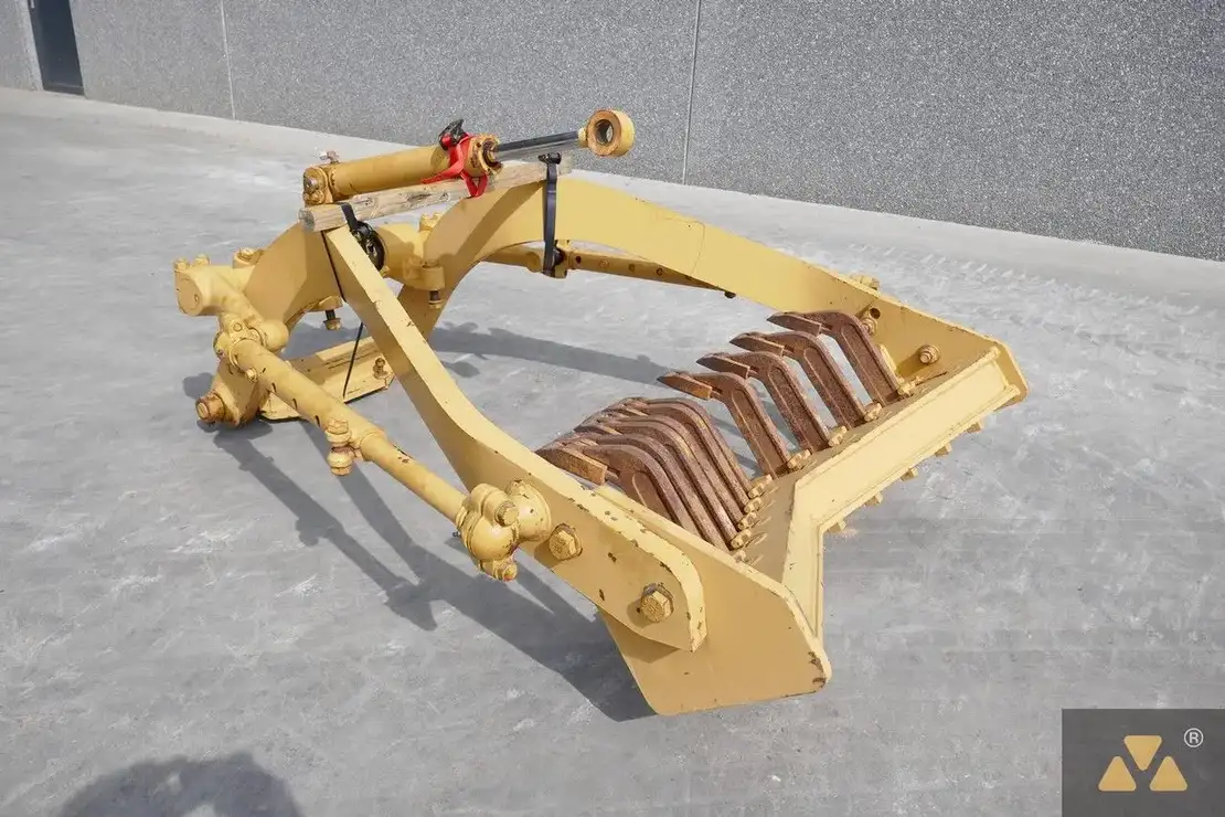 Caterpillar 140H Scarifier | Ripper - TrucksNL