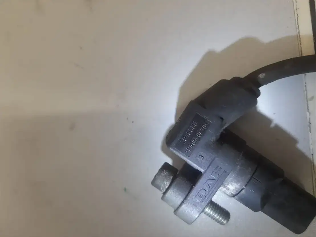 DAF XF 106 water pump spin 2045580 | Sensor vrachtwagen onderdeel ...