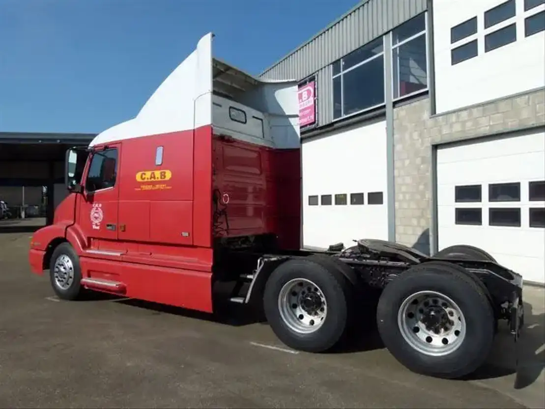 Volvo NH 12 NH12 - 6x4 | Standaard trekker - TrucksNL