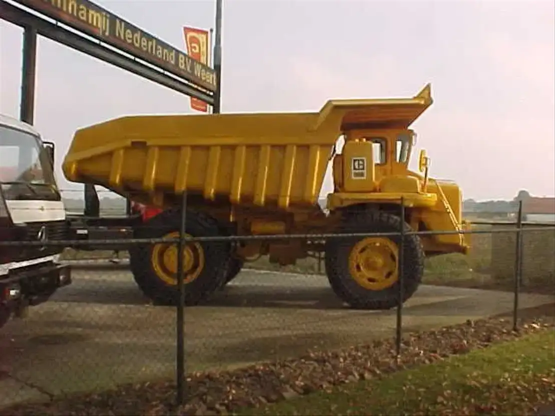 Caterpillar Rock Dumper 769B | Wieldumper - TrucksNL