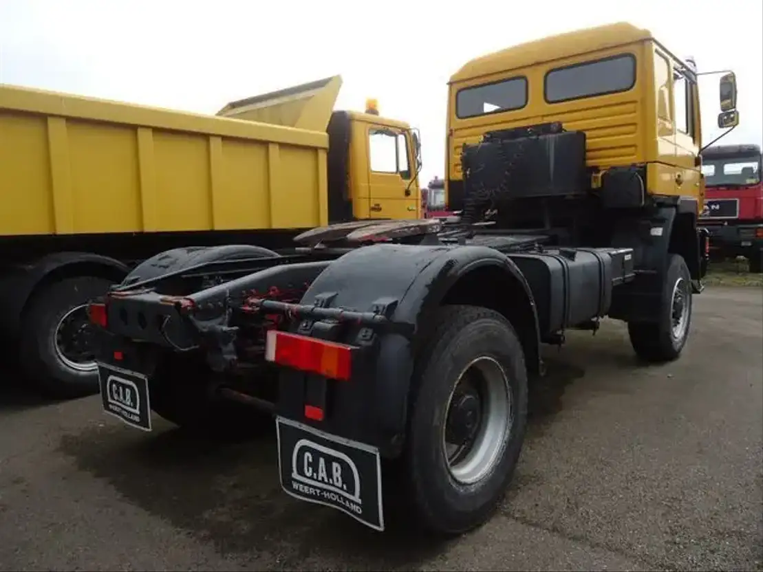 MAN 19.422 - 4x4 | Standaard trekker - TrucksNL