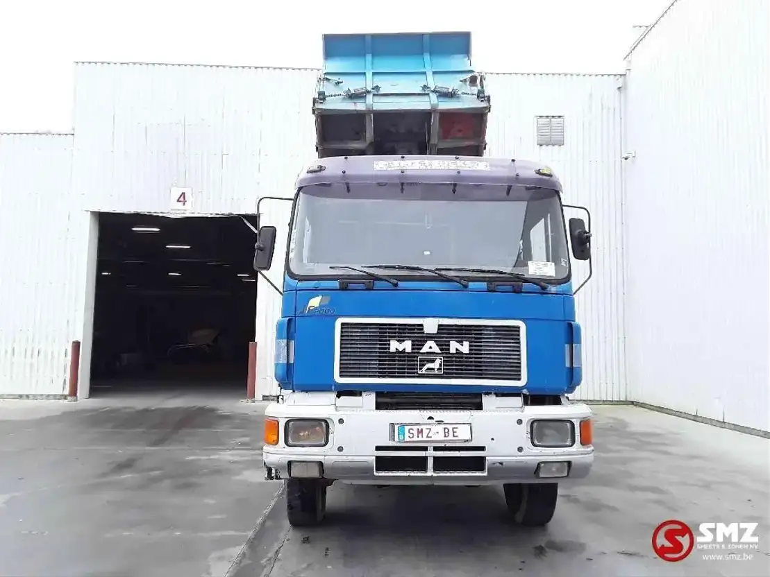 MAN 26.422 25-422 manual pump | Kipper vrachtwagen - TrucksNL