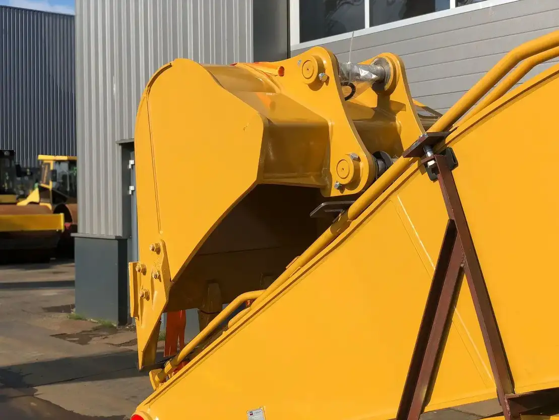 Caterpillar 330D / CAT 336D E F 18.5 M long reach boom pakage ...