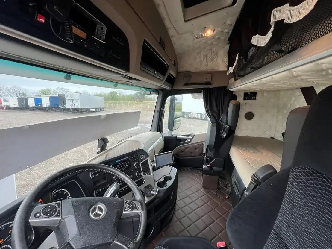 Mercedes-Benz Actros 1843 Special Interior. Air / Air suspension. Euro ...
