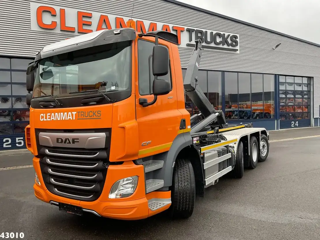 DAF CF 430 FAQ VDL 30 Ton haakarmsysteem | Containersysteem vrachtwagen - TrucksNL
