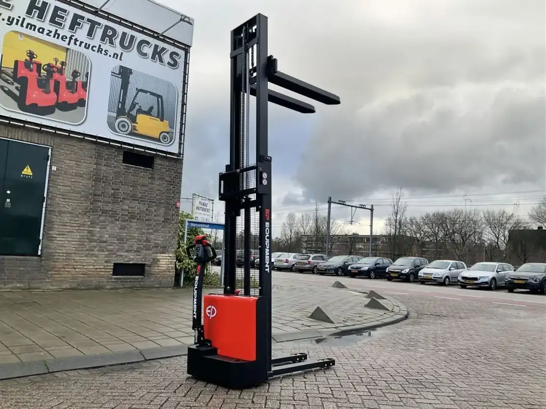 Ep EST122 1200KG 3.00METER STAPELAAR / HEFTRUCK | Stapelaar - TrucksNL