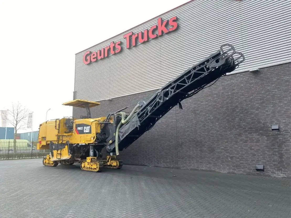 Caterpillar PM622 CRAWLER PROFILER/ASFALTFREESMACHINE/ASPHALTFRÄSEN ...