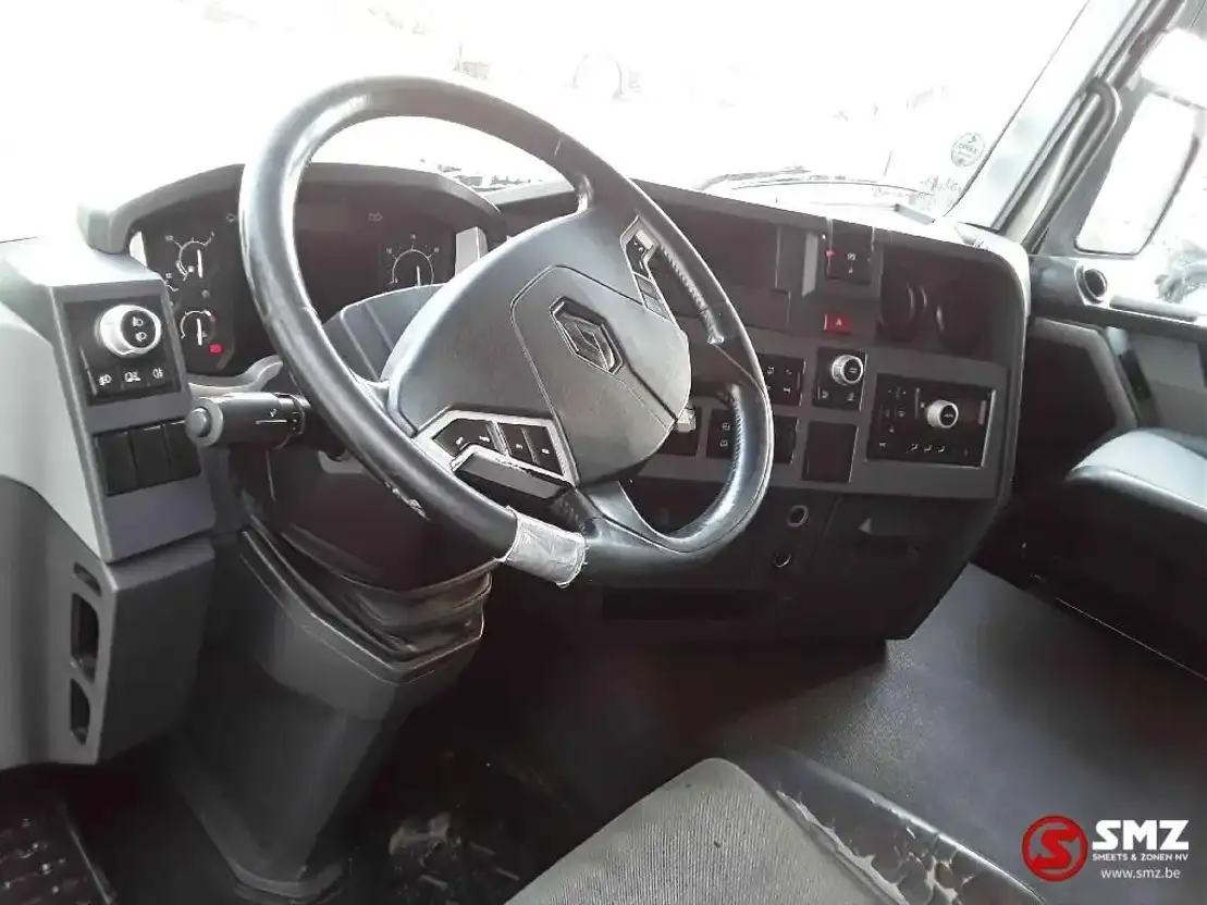 Renault T460 2 tanks | Standaard trekker - TrucksNL