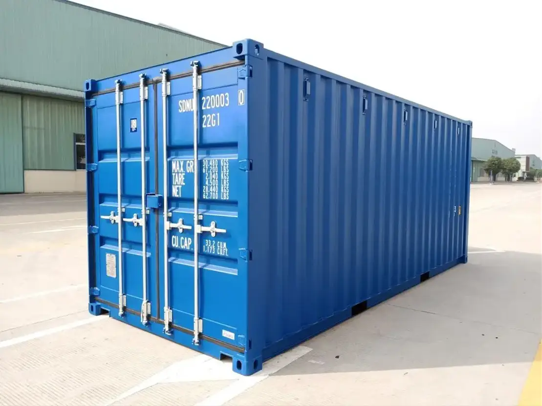 Zeecontainers kopen - 8 FT, 10 FT, 20 FT, 40 FT en 45 FT - TrucksNL