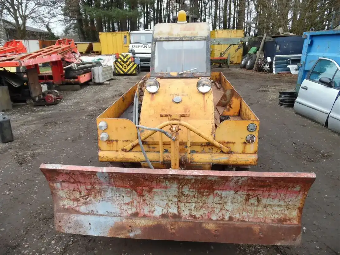 Bombardier SW62 Snowcat | Sneeuwscooter - TrucksNL
