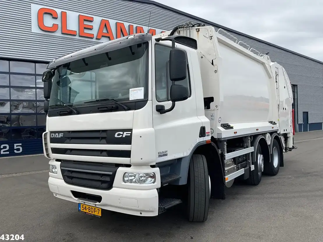 DAF CF 250 FAG 75 Geesink 17m | Vuilniswagen vrachtwagen - TrucksNL