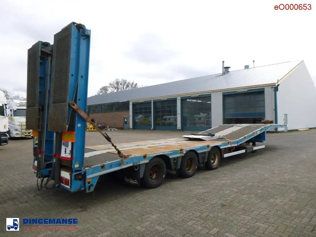 Nooteboom 3-axle lowbed trailer 41T Osds 41-03 | Dieplader oplegger - TrucksNL