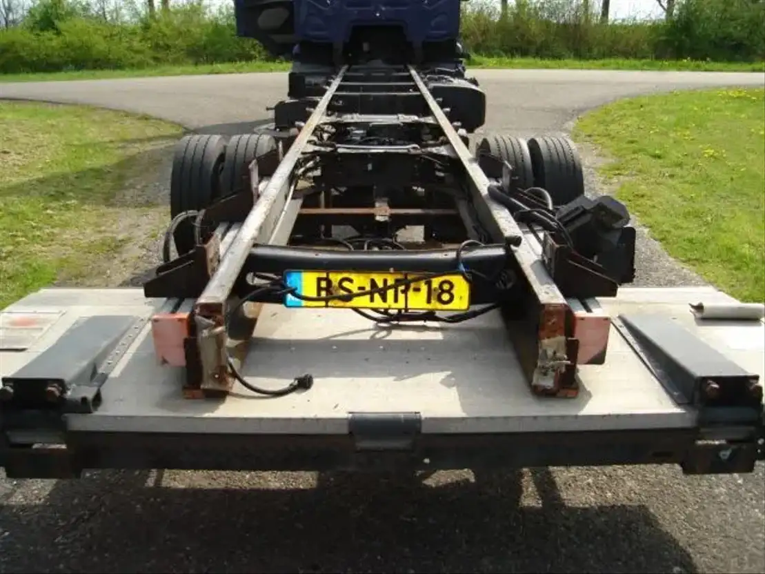 Renault Midlum 220 | Chassis cabine vrachtwagen - TrucksNL