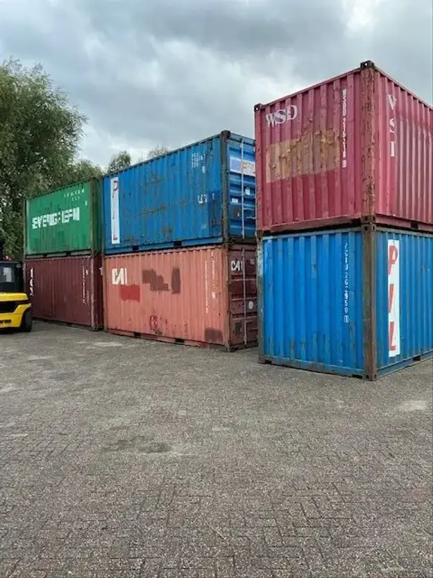 Diversen 20ft + 40ft used for sale | Container chassis oplegger - TrucksNL