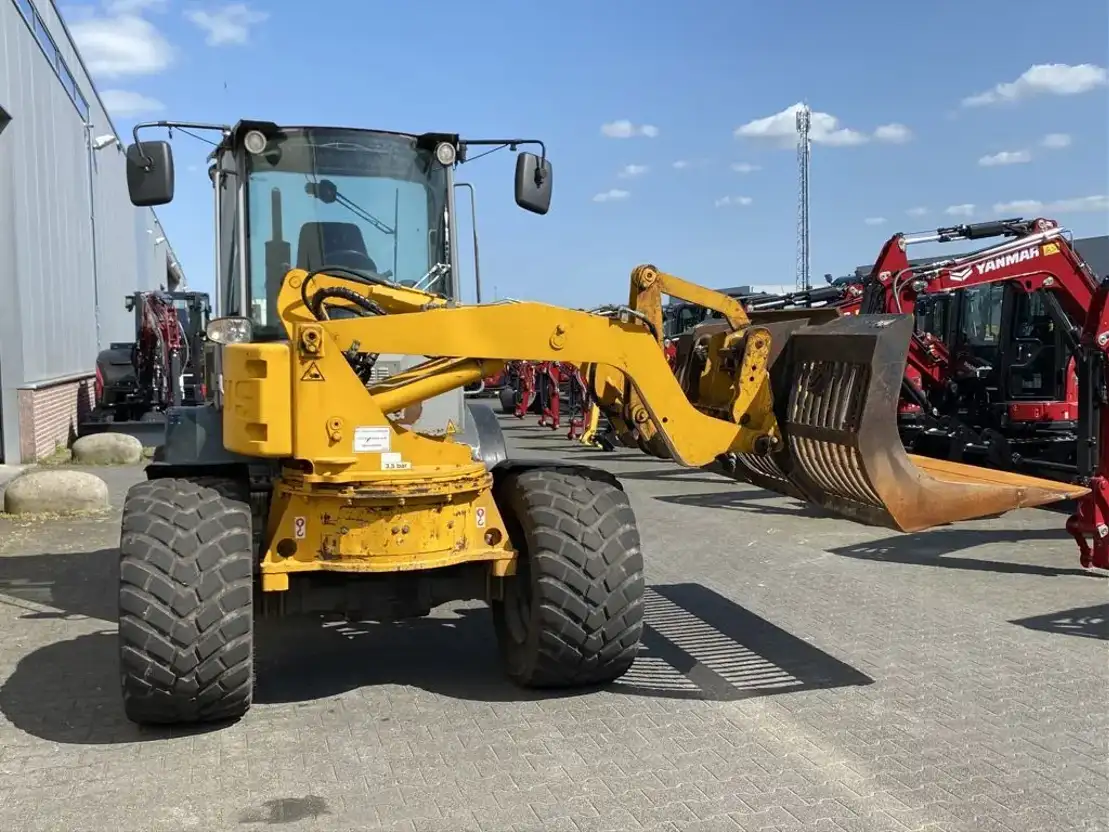 Paus SL755 | Starre verreiker - TrucksNL