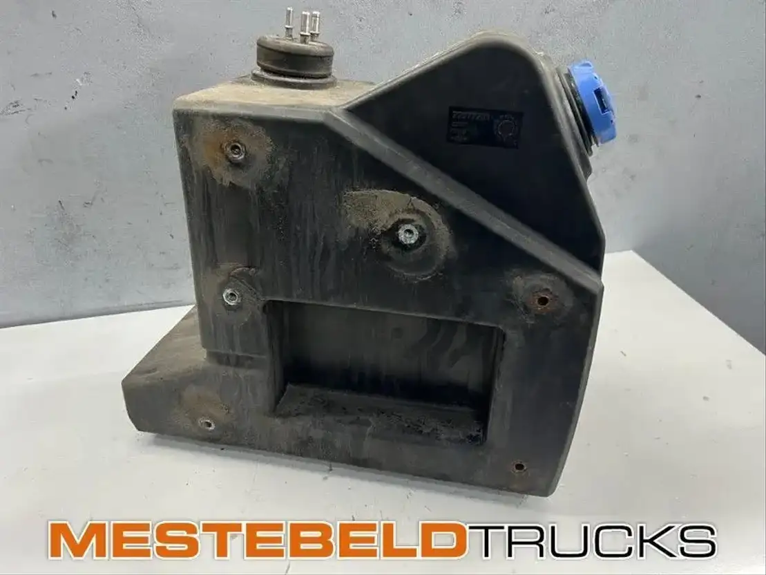 Volvo Adblue tank | Brandstofsysteem vrachtwagen onderdeel - TrucksNL
