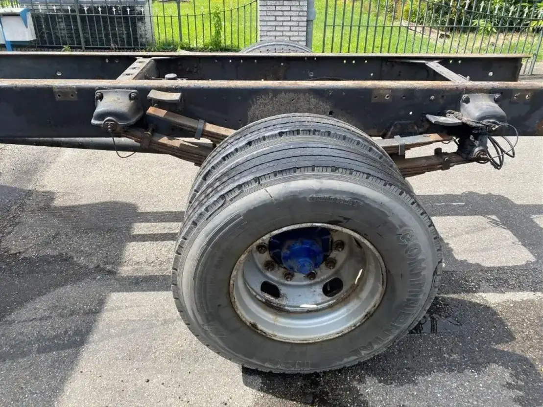 Scania T82 T 82 4x2 Chassis Full Steel Suspension | Chassis cabine ...
