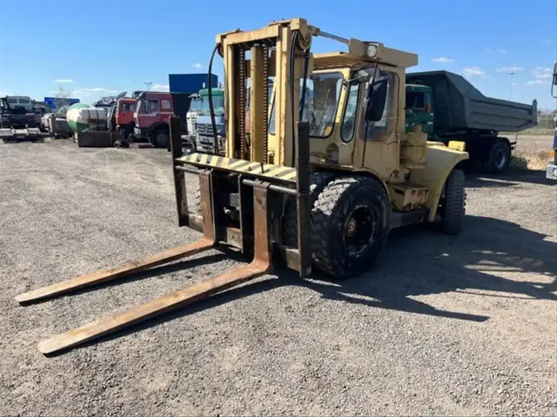 Hyster H200 E-S , 91000 kg lifting | Hefmast uitrusting - TrucksNL