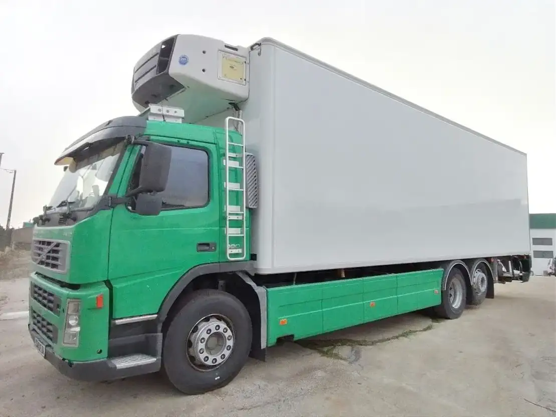 Volvo FM 12.380 | Koelwagen vrachtwagen - TrucksNL