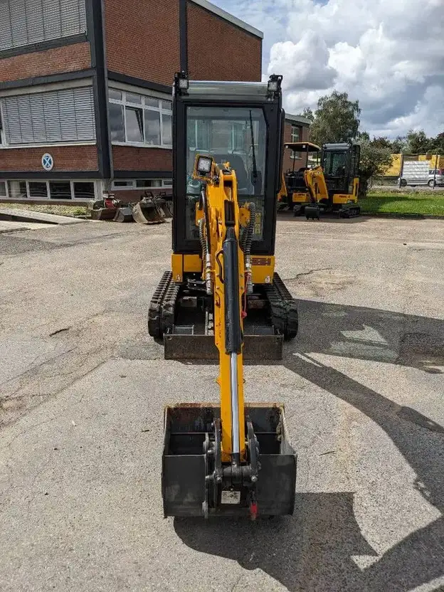 JCB 19C-1P Kompaktbagger / Minibagger | Minigraafmachine rups - TrucksNL