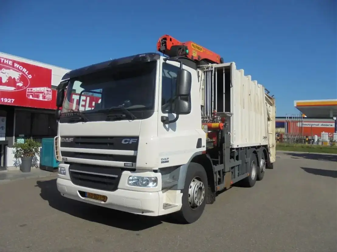 DAF FAN 75 240 | Vuilniswagen vrachtwagen - TrucksNL