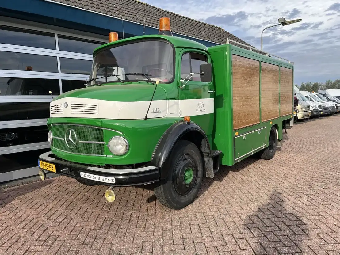 Mercedes-Benz L 1113 B | Bakwagen vrachtwagen - TrucksNL